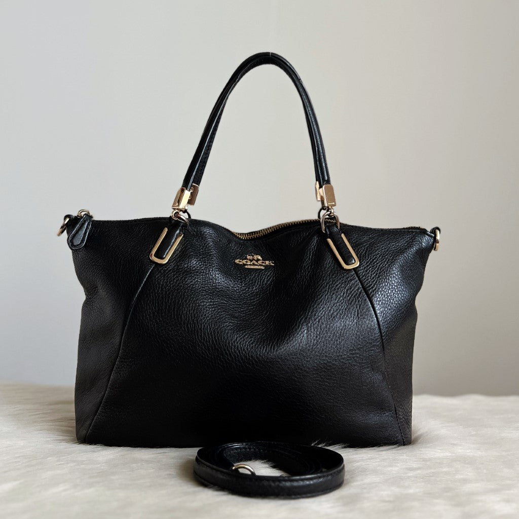 Coach Black Leather Front Logo Chained Detail 2 Way Shoulder Bag 