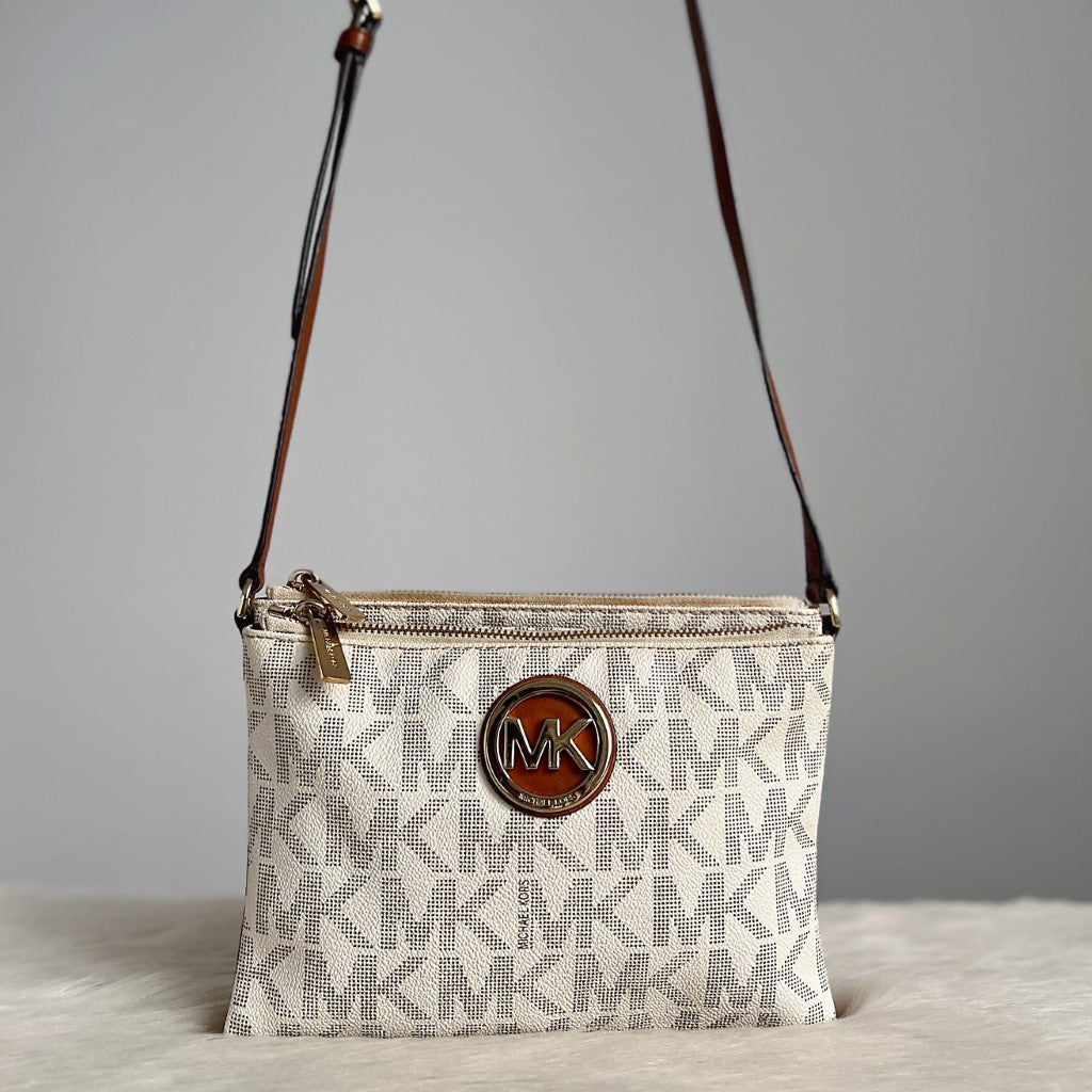 Michael Kors MK Monogram Triple Compartment Crossbody Shoulder Bag – Luxury Trade